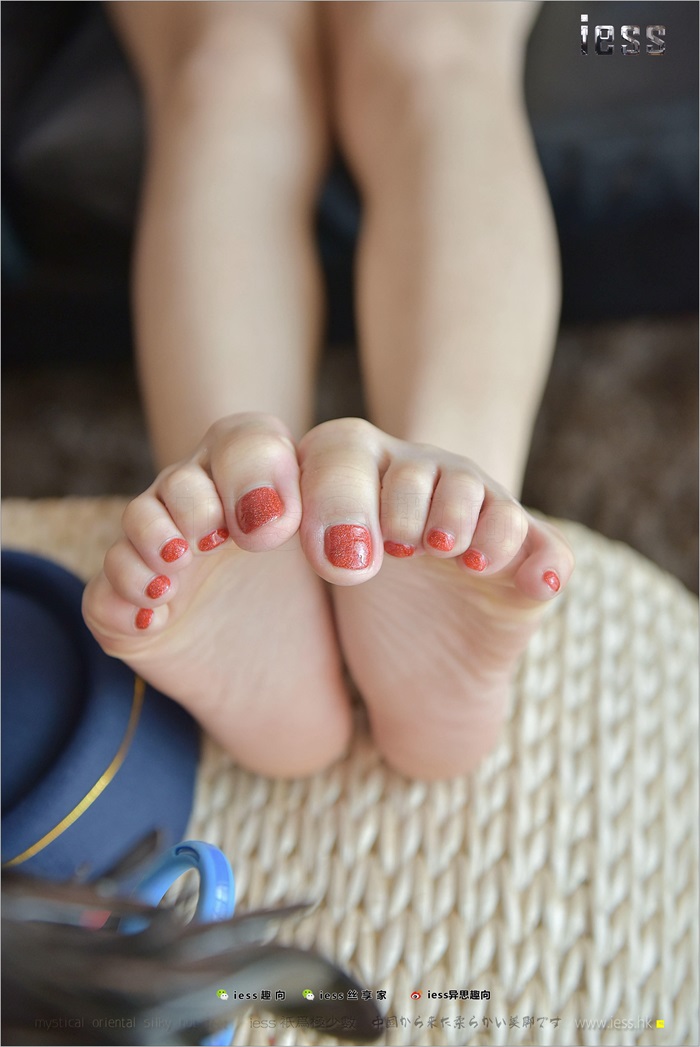 [IESS异思趣向] 2017.09.17 丝足便当152：《裸足盛宴》珊珊 [98P/519MB]