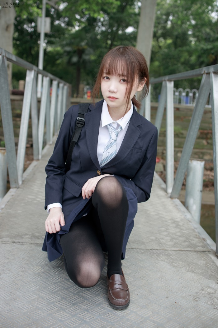 森萝财团写真 – JKFUN-006 Aika 日系黑丝 [140P/1V/2.90GB]