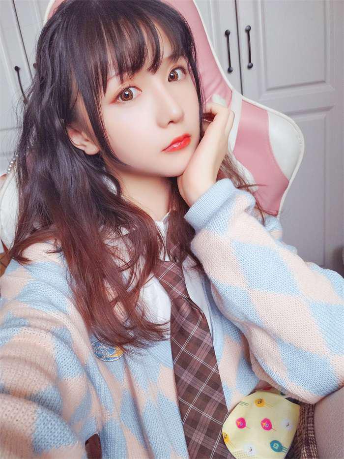 微博妹子@星之迟迟 VOL.7 JK合集包 [59P/60.6MB]