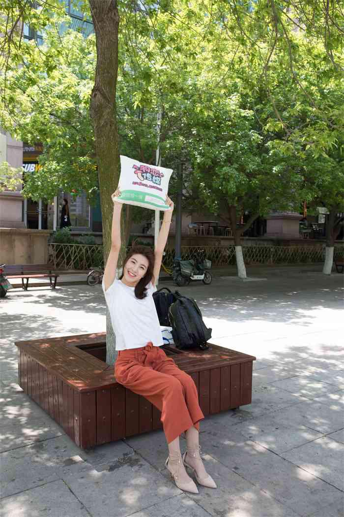 物恋传媒 No.150 柠檬-听，风里都是爱你的声音 [196P/1V/4.58G]