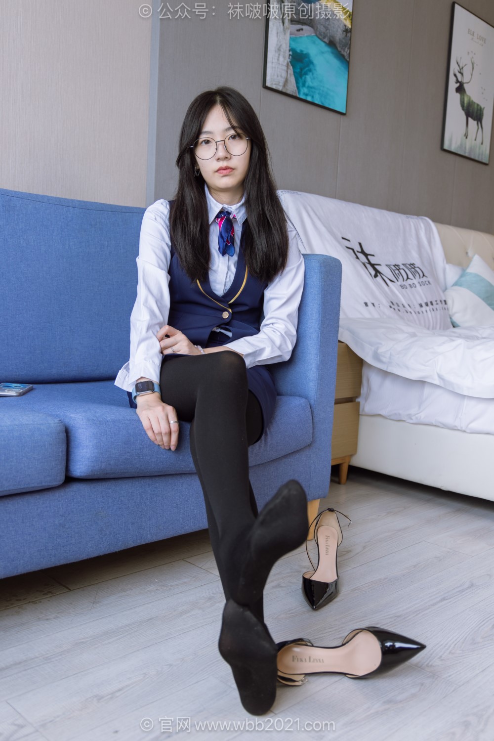 [BoBoSocks袜啵啵] NO.620 小甜豆-高跟鞋、厚嘿丝、银行制服 [140P/2V/6.11GB]